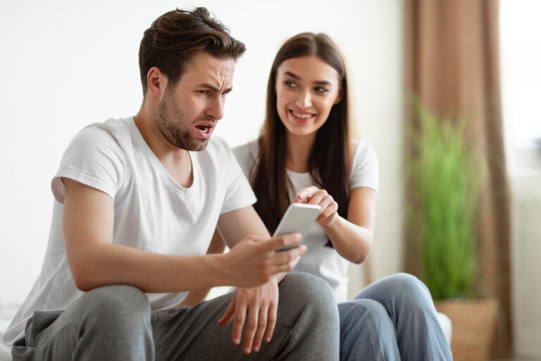 Catch Your Cheating Husband: 7 Secret Signs Never Lie